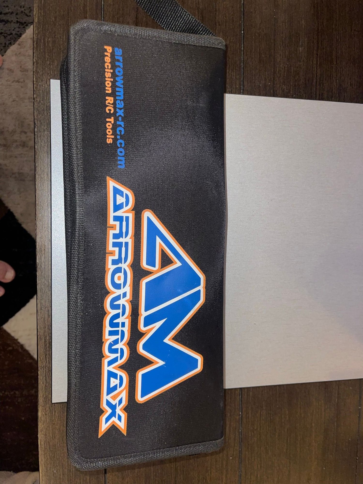 1/10th Arrowmax setup station black and gold on road - R/C Tech Forums