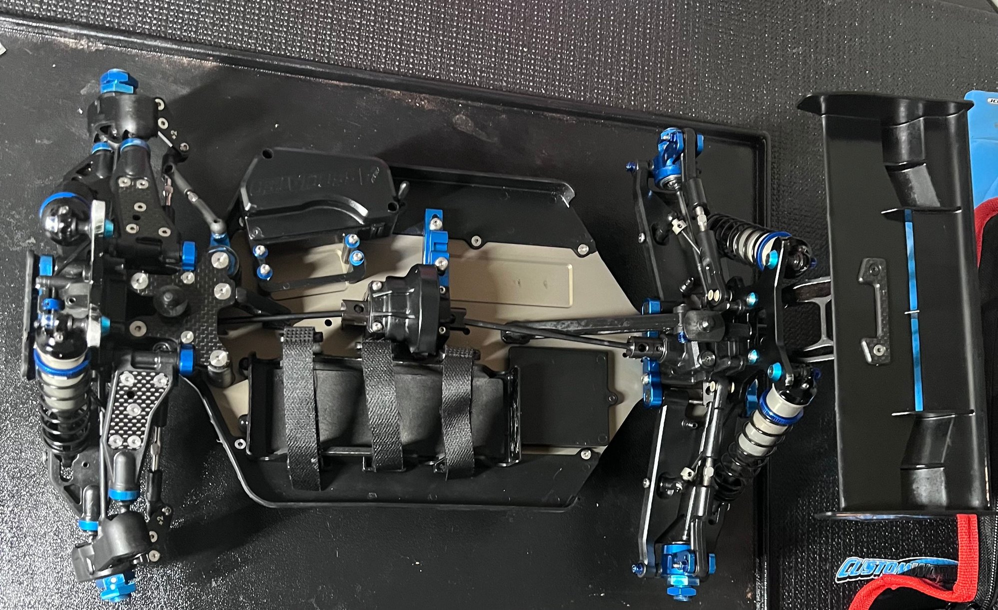 Rc8b3.2E Lunsford nice!! - R/C Tech Forums