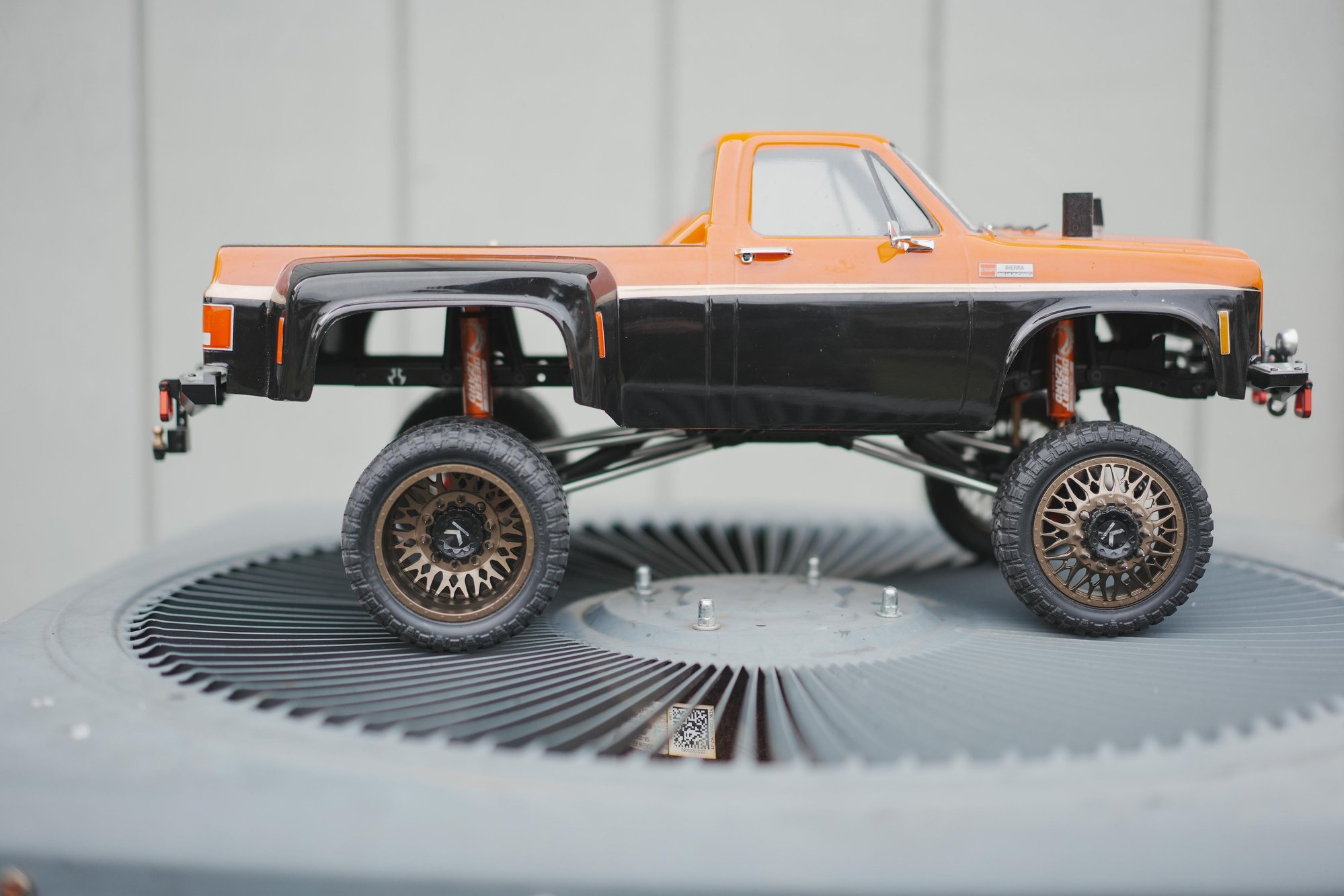 Custom Axial tow truck SCX10 build custom painted body winch metal ...