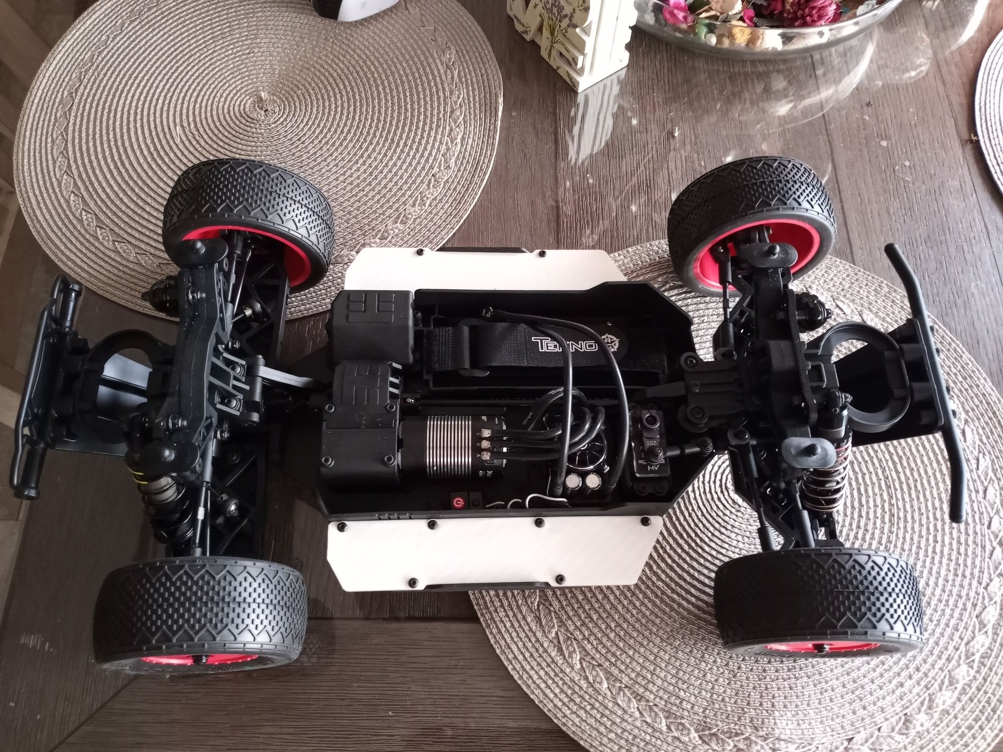Tekno RC SCT410 2.0 Short Course Truck - R/C Tech Forums