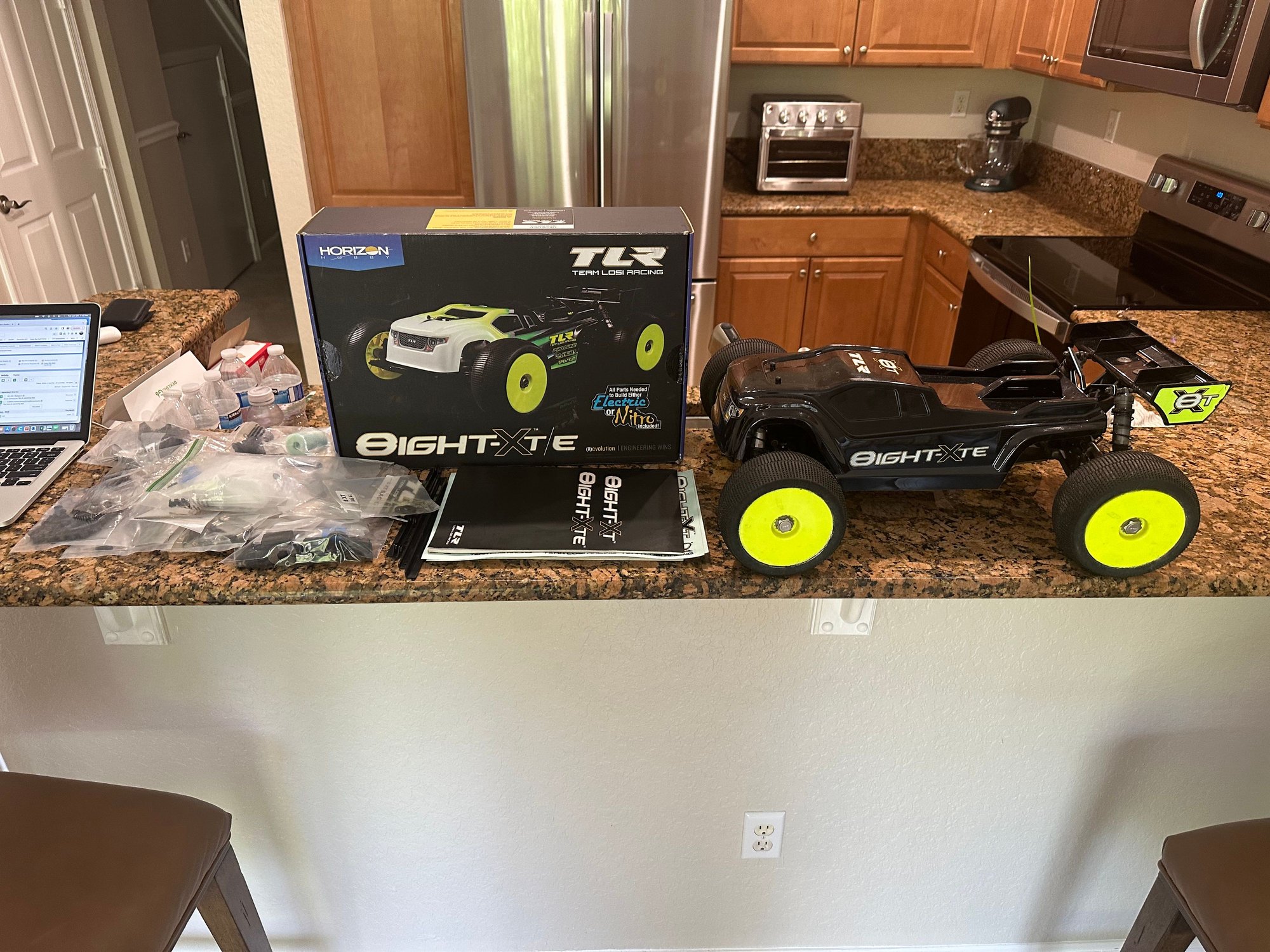 FS: TLR 8IGHT-XT/XTE - R/C Tech Forums