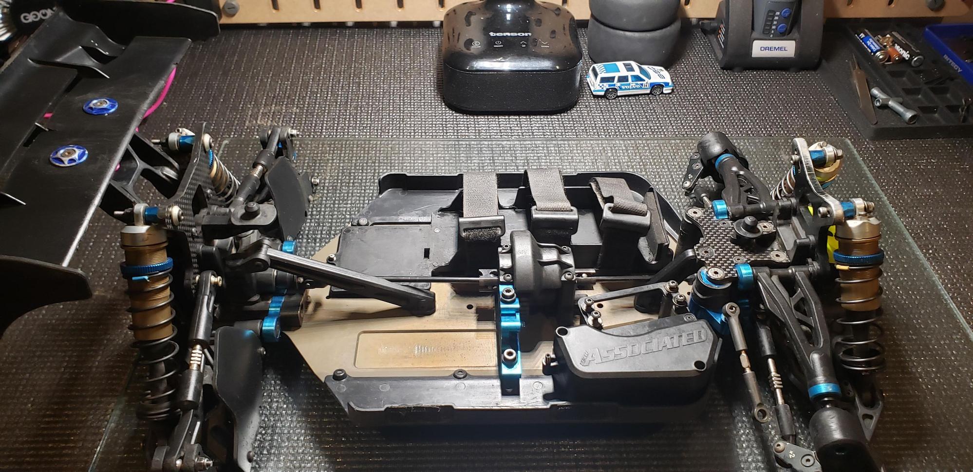 RC8B 3.1e with upgrades - R/C Tech Forums