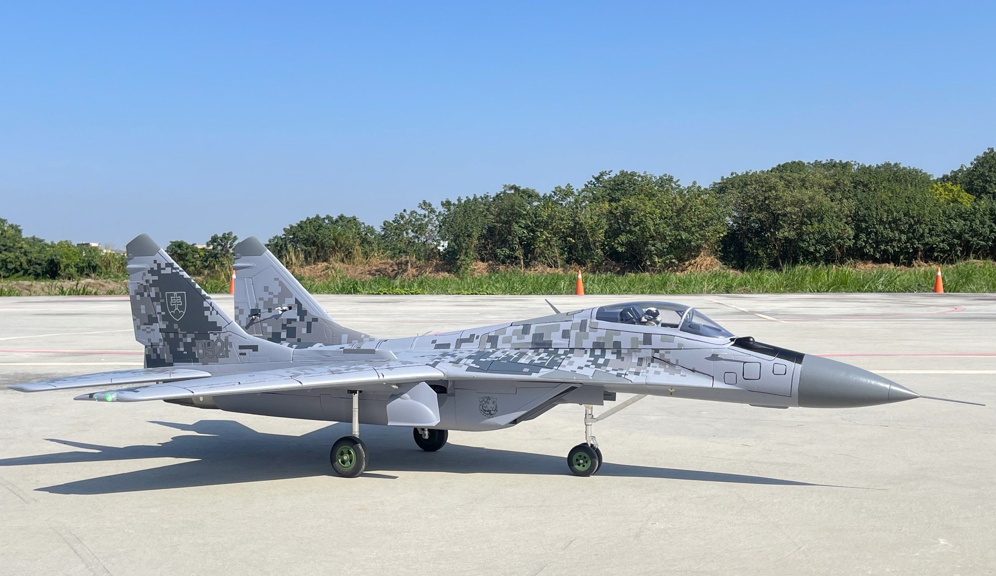 Freewing MIG-29 power by k-86 G4 +QF-1588 - RCU Forums