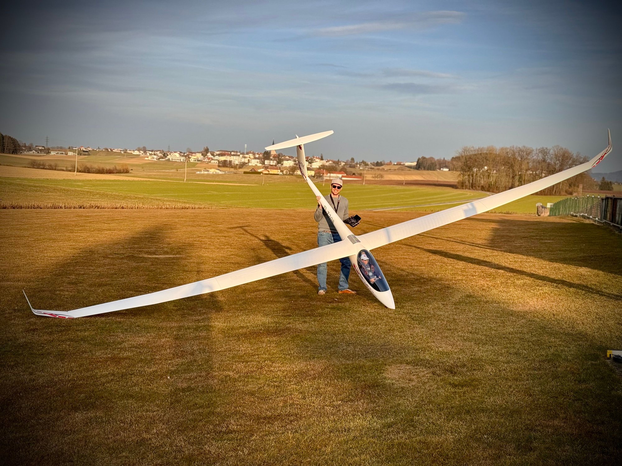 Jonker JS-3 Rapture 9m in 1:2 - RCU Forums