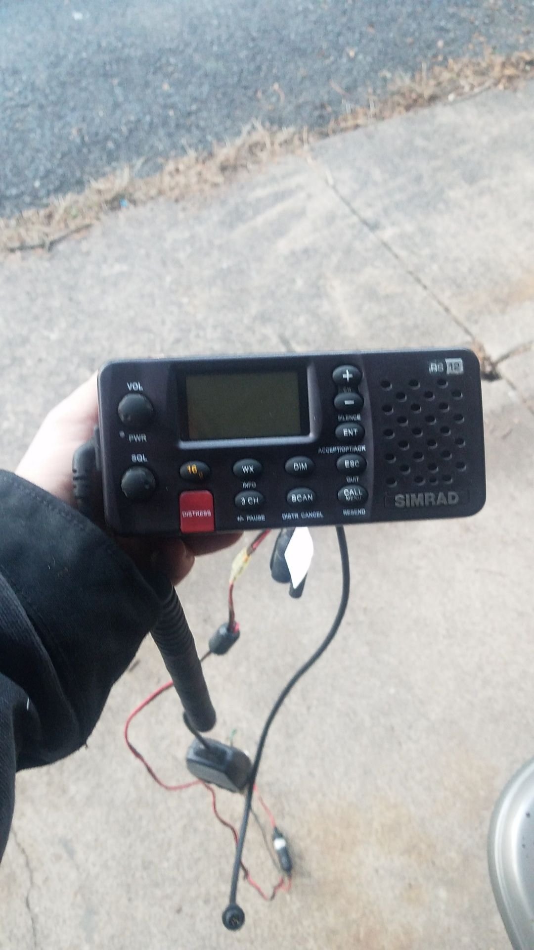 The Hull Truth - Boating and Fishing Forum - Simrad rs12 vhf and ...