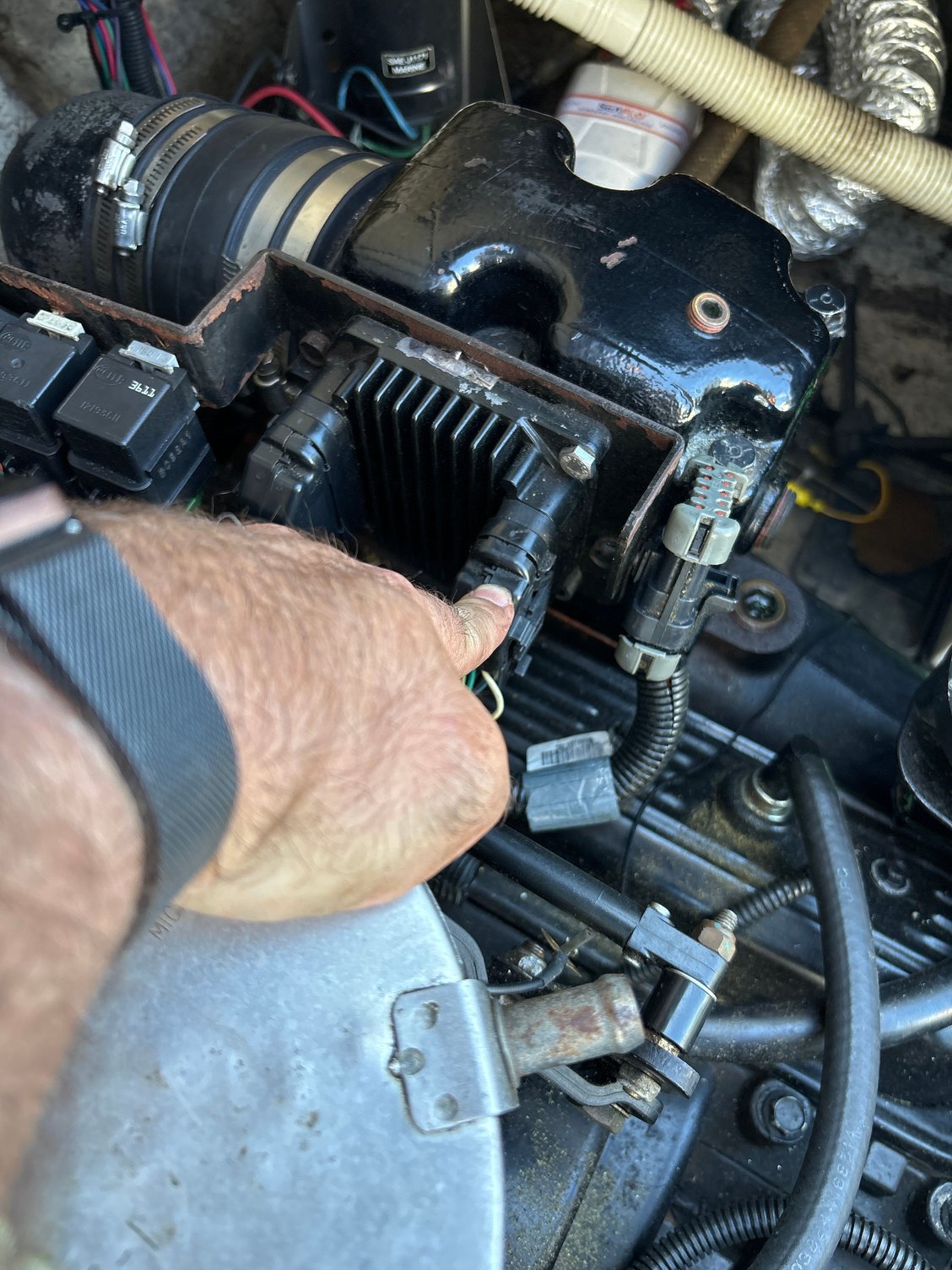 The Hull Truth - Boating and Fishing Forum - Need help diagnosing no ...