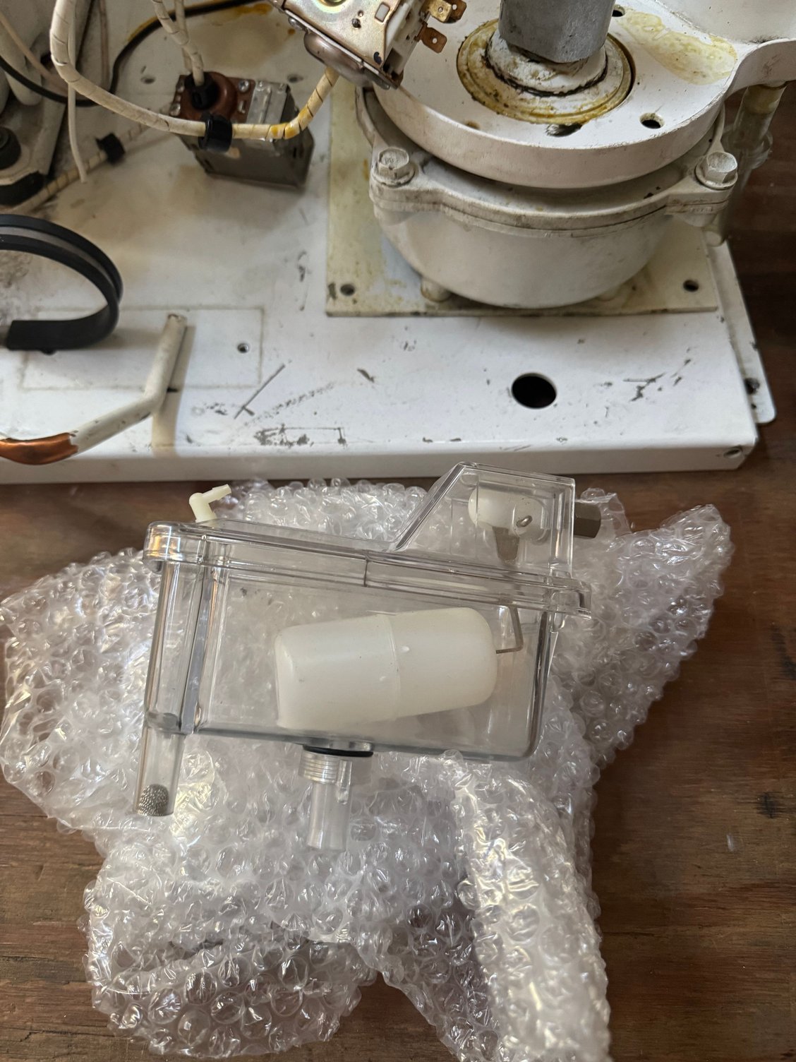For Sale: 2 Eskimo Ice Maker Units – Model EI600D $2500 - The Hull ...