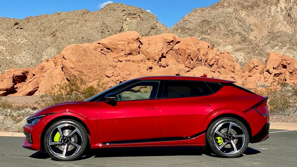 2023 Kia EV6 GT delivers 576 hp for $62,695