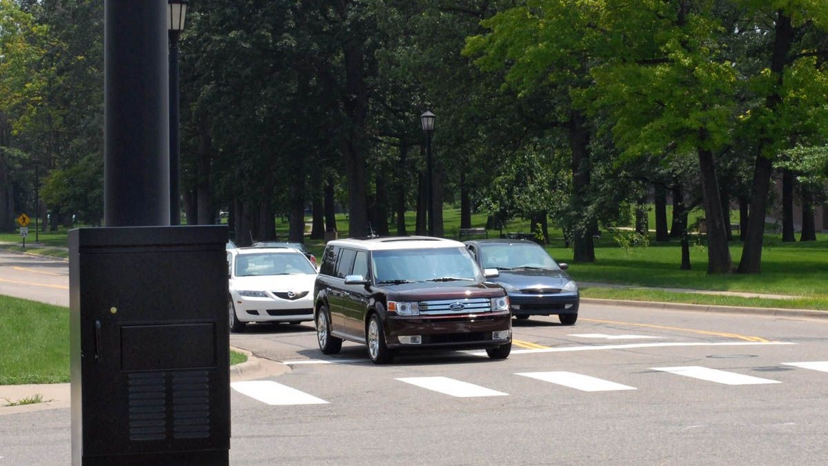 Ford's new smart intersection 'talks' with cars