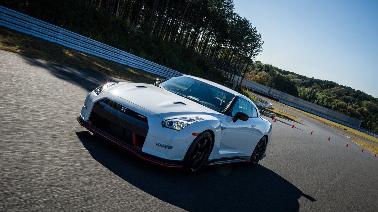 2015 Nissan GT-R NISMO With N-Attack Package Tested At Fuji Speedway: Video