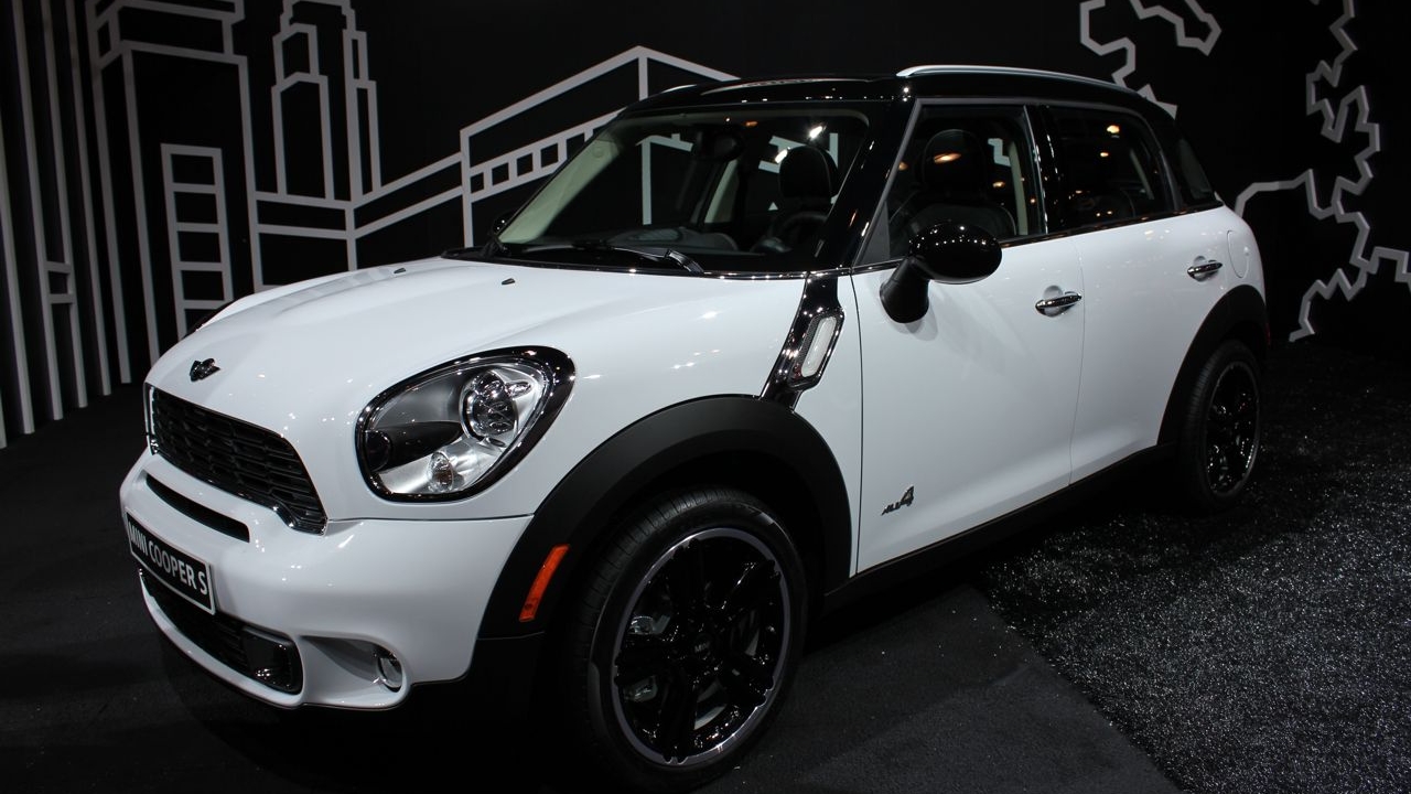 First Look: 2012 Mini Cooper Countryman, A Much Maxier Mini