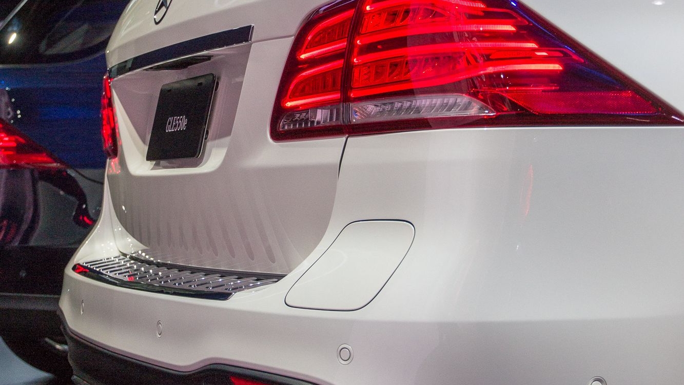 2016 Mercedes-Benz GLE Puts The M-Class Out To Pasture: Live Photos