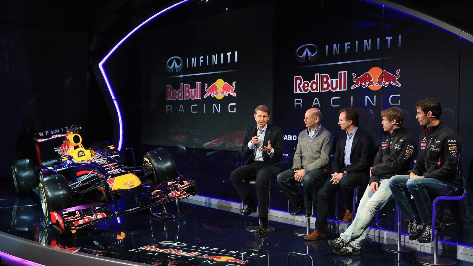 Red Bull Racing RB9 2013 Formula One Car Makes Debut: Video