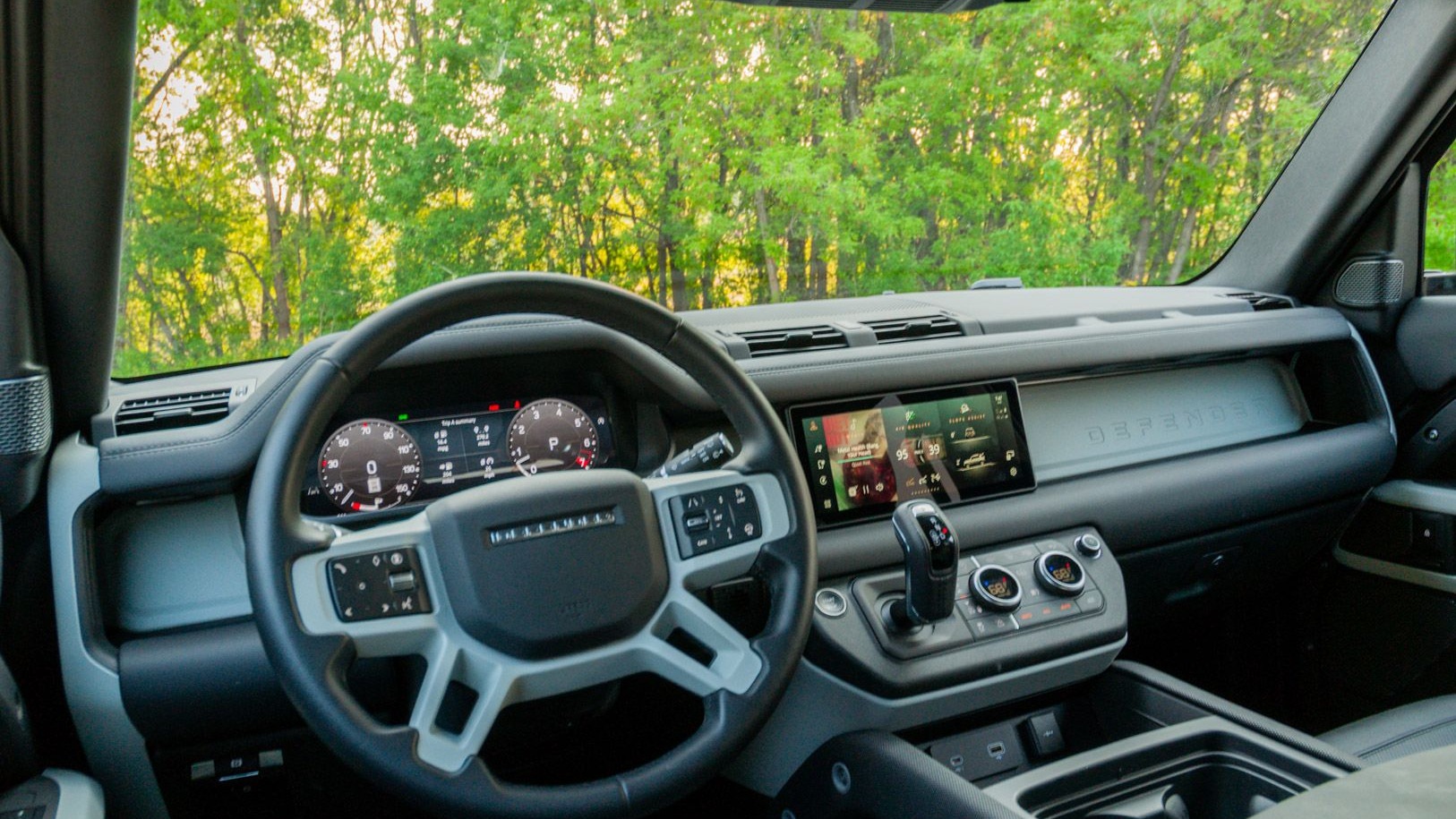 Test drive: 2024 Defender 110 shrugs off Wrangler, Bronco