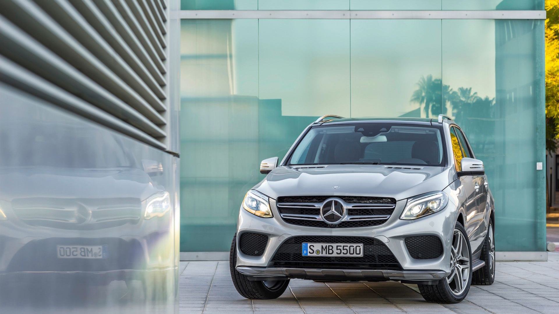 2016 Mercedes-Benz GLE 550e Plug-In Hybrid SUV Arrives This Fall