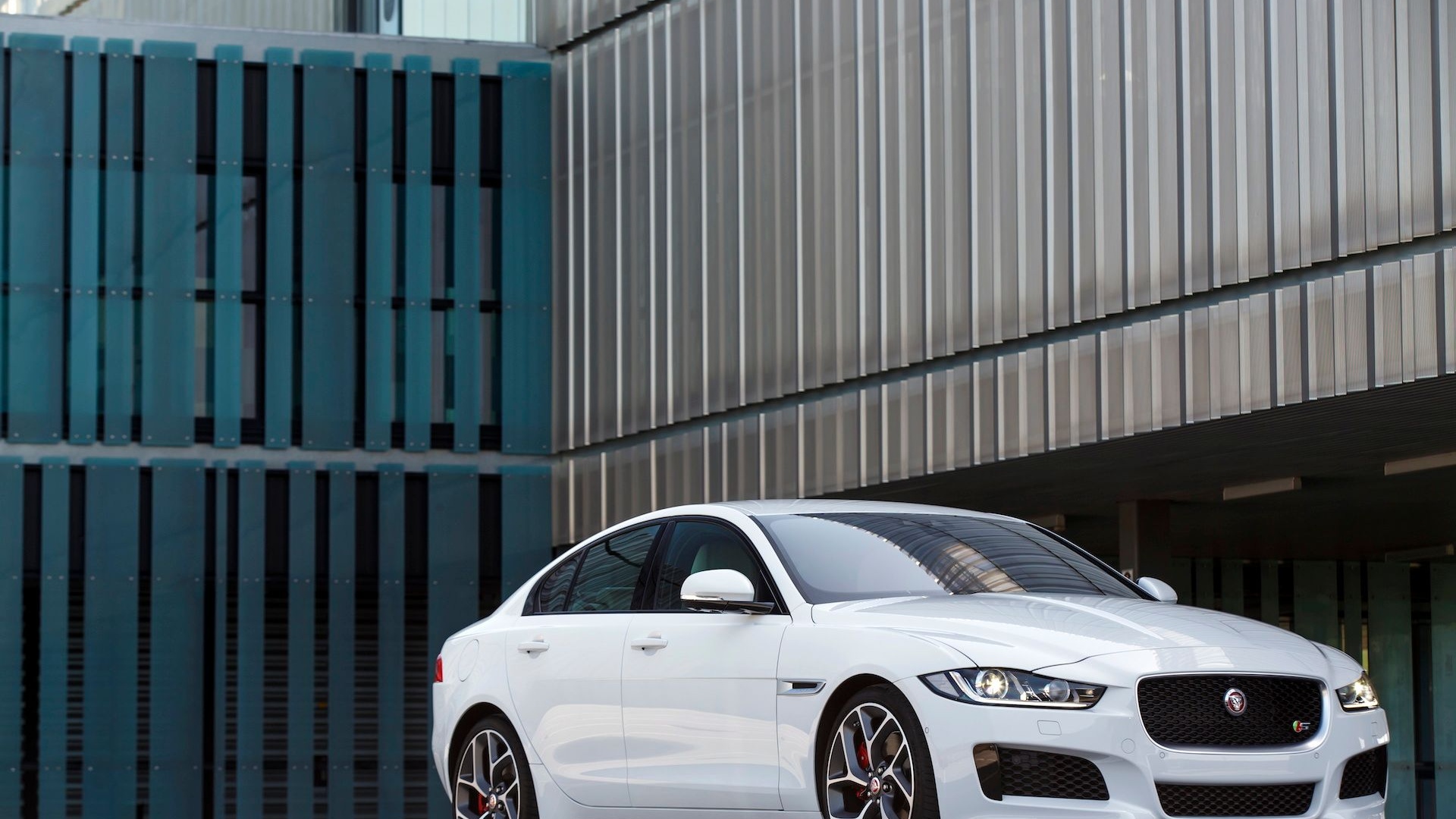 Jaguar bringing XE competitors to its U.K. dealerships