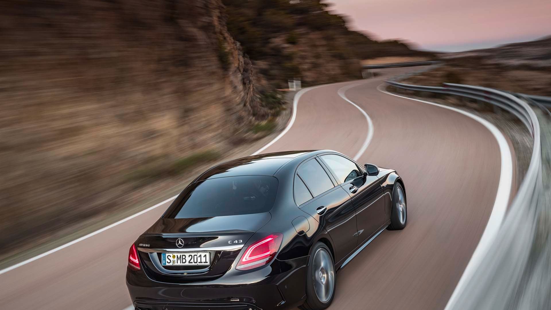 Refreshed 2019 Mercedes-AMG C43 sedan set for Geneva debut