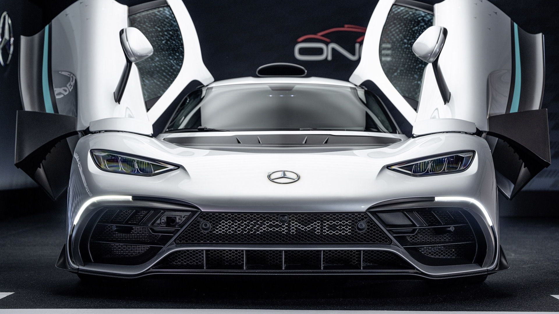 Mercedes-Benz AMG One F1 car for the road finally arrives, packs 1,049 hp