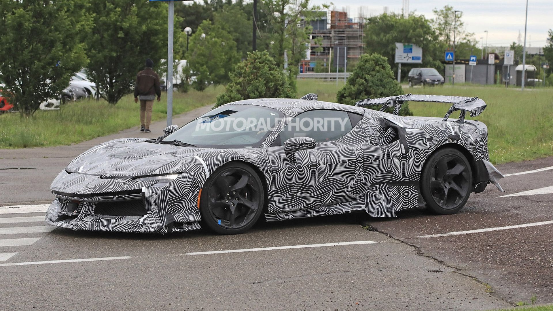 Ferrari SF90 LM (Versione Speciale) spy shots
