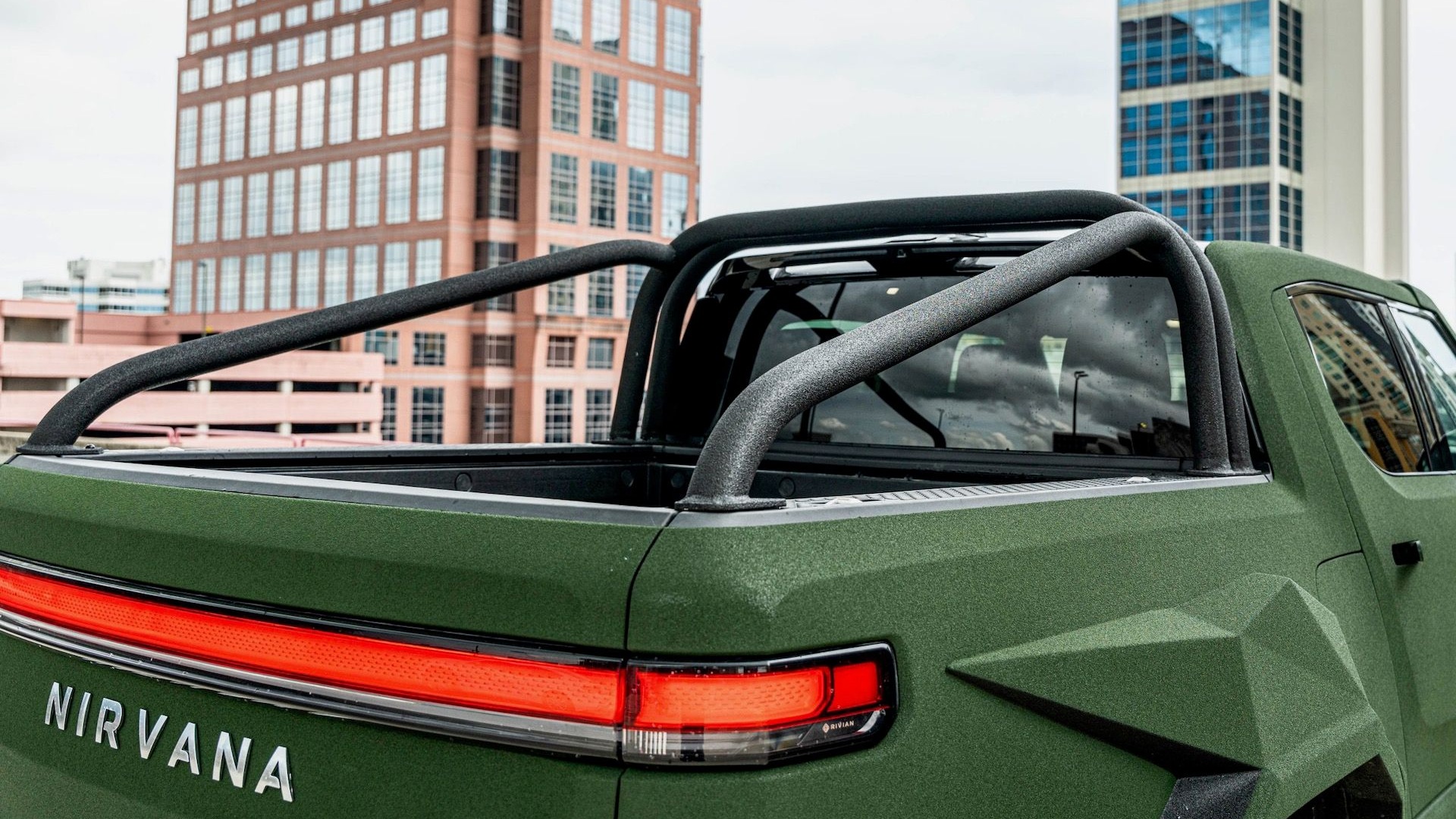 Apocalypse Nirvana lifts and modifies Rivian R1T