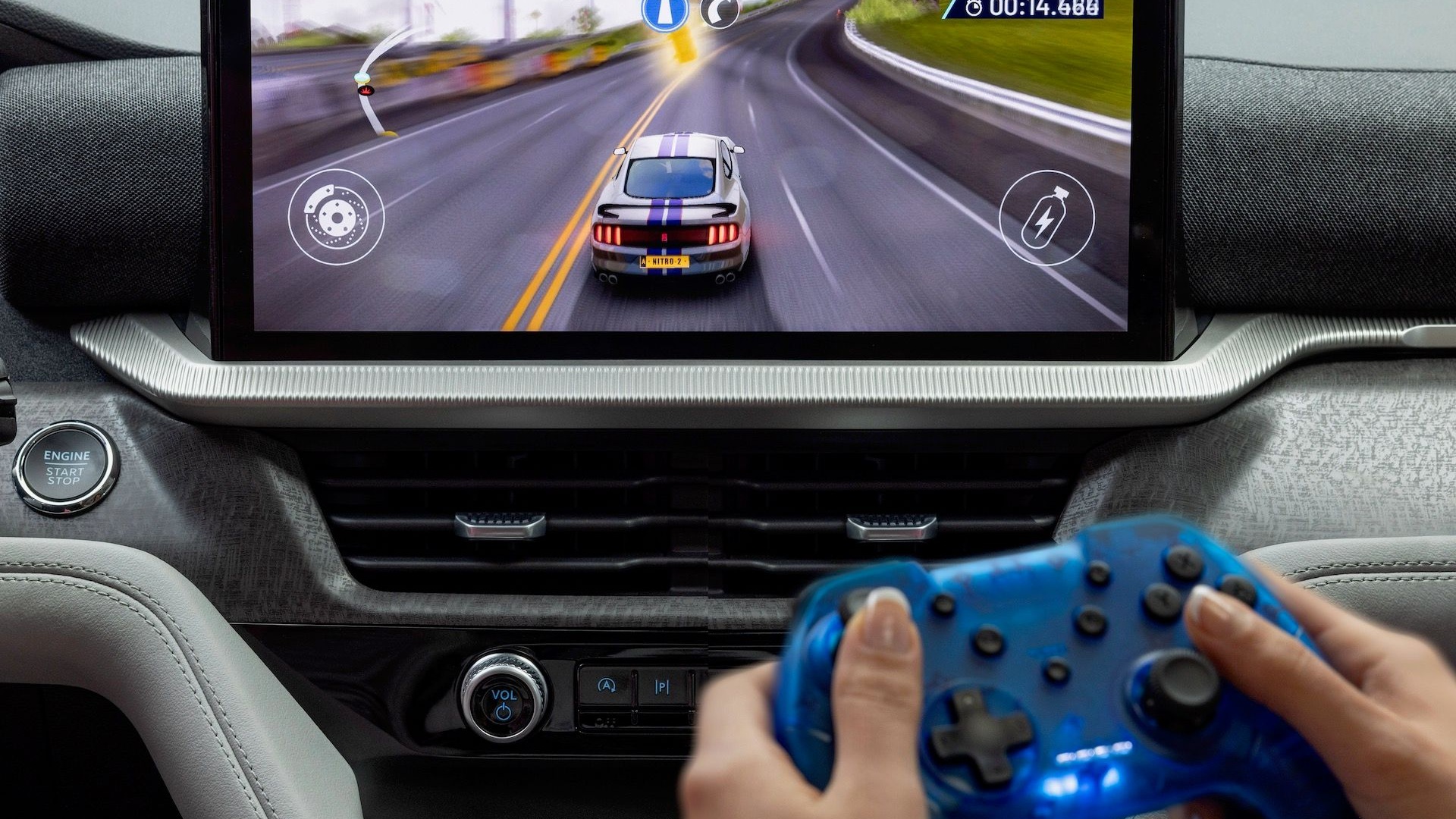 Ford, Lincoln bring videos, games to big in-car screens