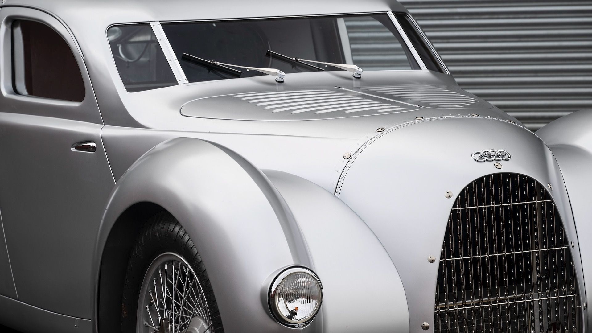 Audi built the 16-cylinder super sedan it designed in the 1930s and ...