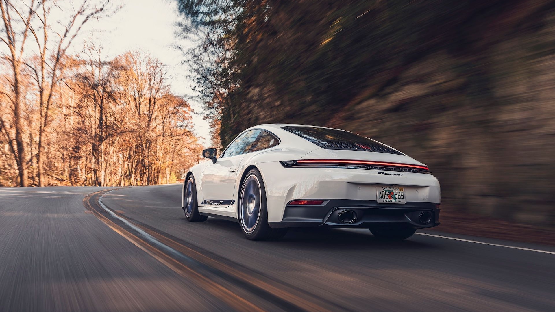Review: 2025 Porsche 911 Carrera T evokes the past without provoking ...