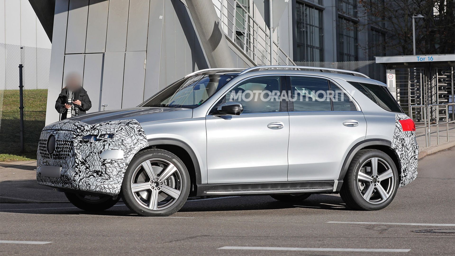 2027 Mercedes-Benz GLE-Class spied: Second facelift coming