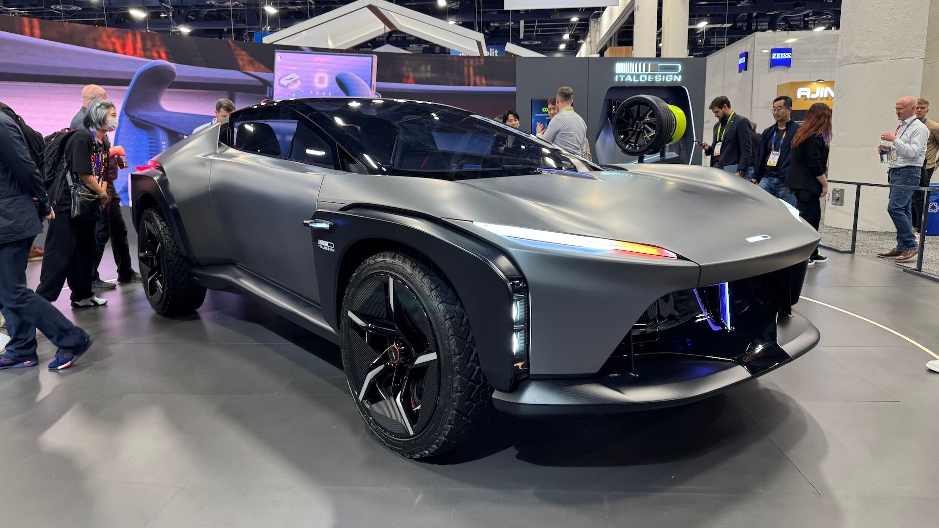 Italdesign Quintessenza hides 2,000 hp of Elaphe in-wheel electric motors