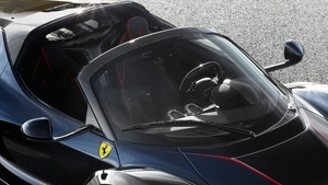 Open-top Ferrari LaFerrari revealed ahead of 2016 Paris auto show
