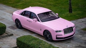 Rolls-Royce made a pink Ghost