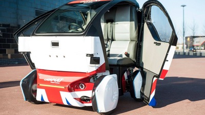 Self-driving pod cars take to UK streets