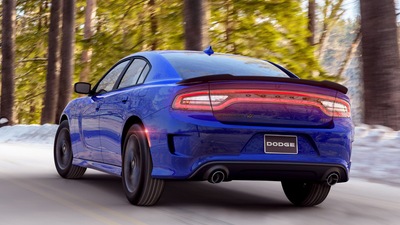Dodge adds AWD to sporty Charger GT for 2020