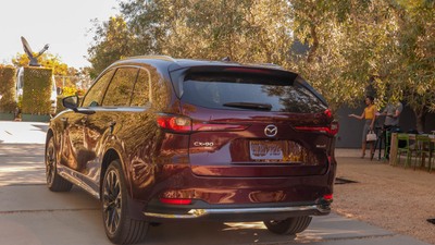 2024 Mazda CX-90 ushers in three-row RWD platform with turbo inline-6