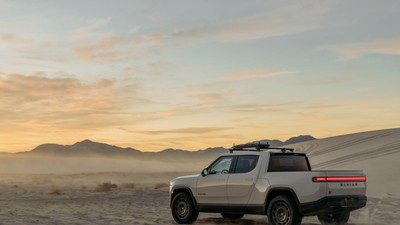 Rivian unveils California Dune Edition R1S and R1T for off-road fans