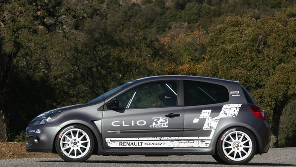 Renault Sport Clio R3 racing range gains new Access version
