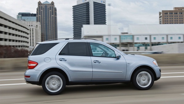 2010 Mercedes-Benz ML450 Hybrid Preview