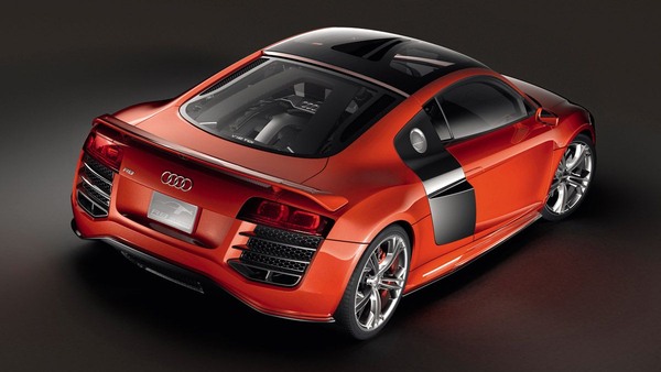 Audi Presents Second V12 TDI R8 Concept