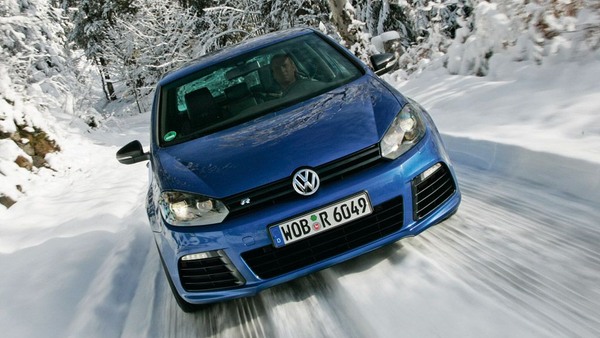 2011 Volkswagen Golf R Preview