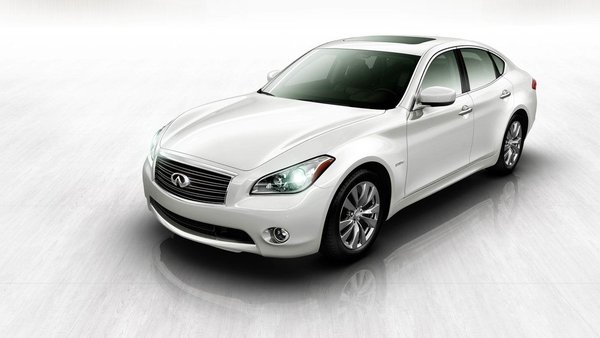2012 Infiniti M35h Specs Released--For Europe