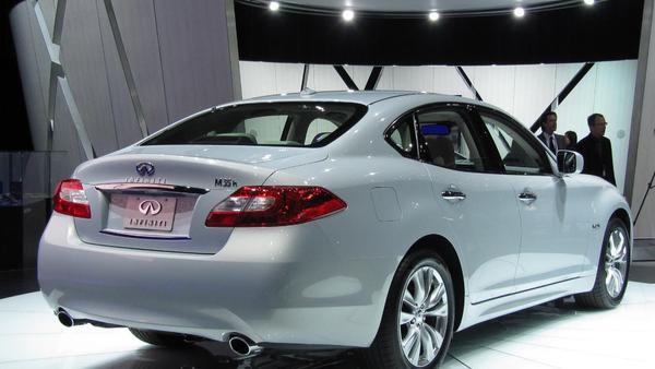 2012 Infiniti M35h Hybrid Priced At $53,700, Gets 32 MPG Highway