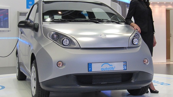 Bollore Bluecar: Sharing Paris's Most Popular Electric Car