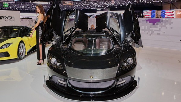 Arash enters hybrid supercar league with 2,080-hp AF10: Live photos