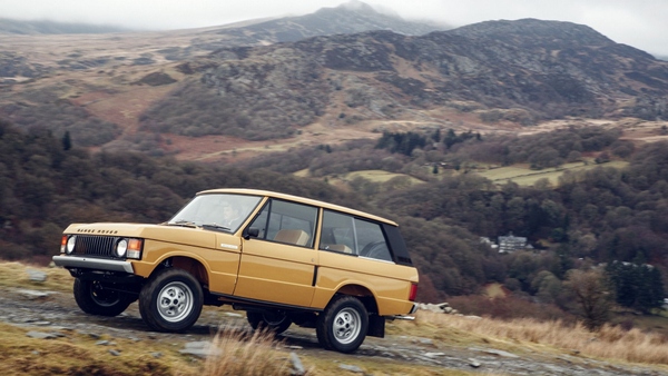 Land Rover offering factory-restored first-gen Range Rovers