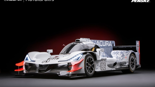 Acura ARX-05 prototype race car bows at The Quail