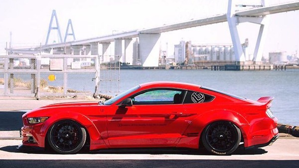 Liberty Walk wide-body Ford Mustang revealed