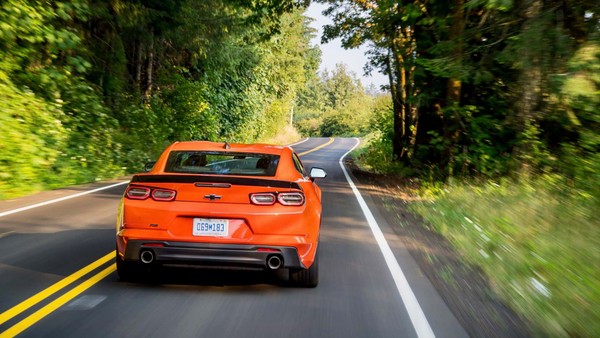 2019 Chevrolet Camaro Turbo 1LE first drive review: Marathoner's ...