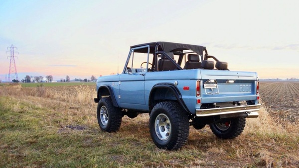 Illinois company licensed to build original Ford Broncos