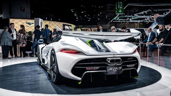 The Koenigsegg Jesko show car has 34 layers to its paint