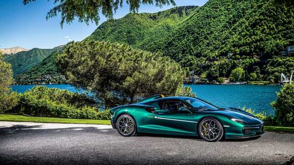 Touring Superleggera unveils first mid-engine car